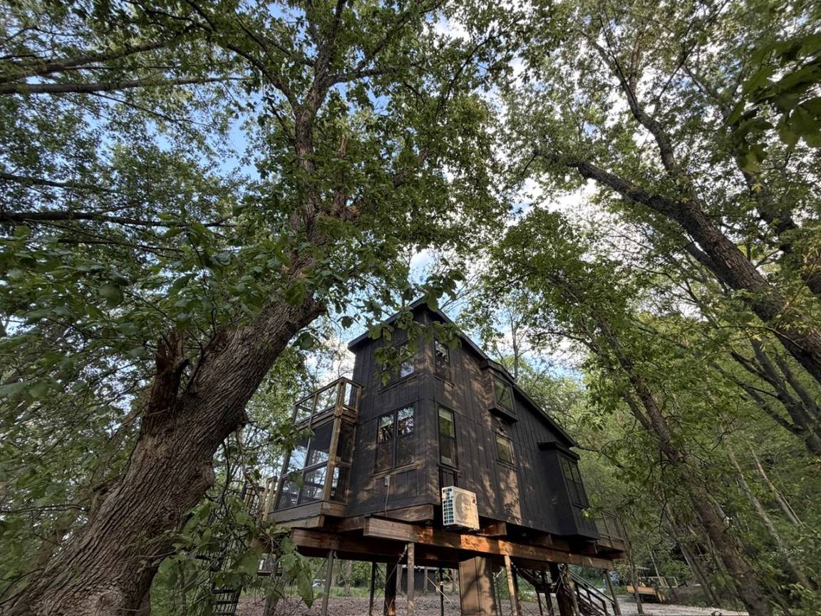 Camping ∙ 2 Bedrooms ∙ 8 Guests - Ottawa, IL