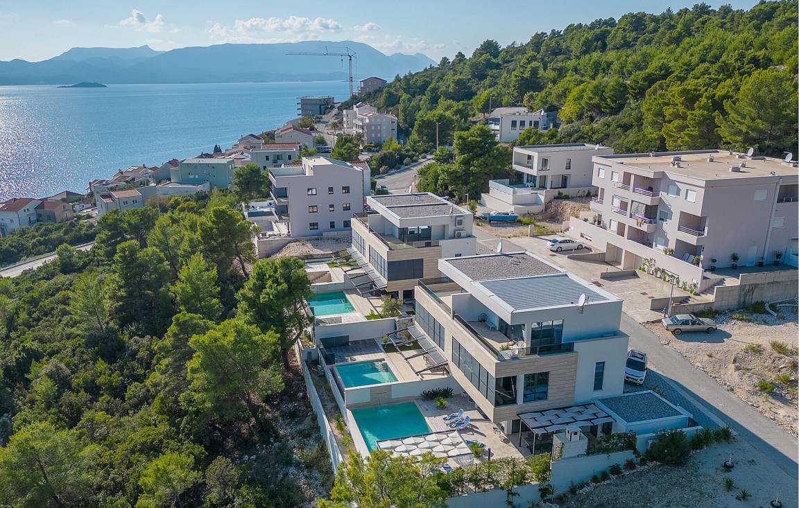 200 M² Maisonette ∙ 4 Bedrooms ∙ 8 Guests - Duba