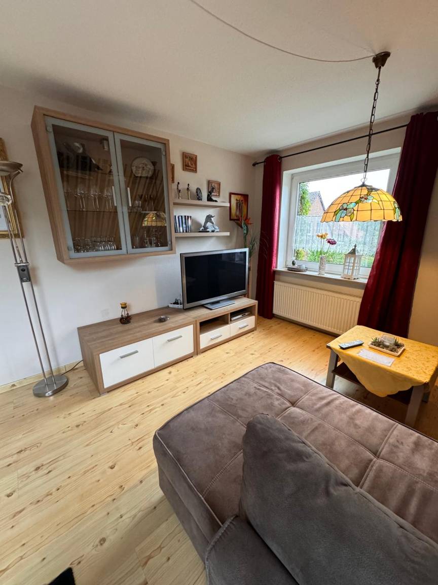 65 M² Ferienwohnung ∙ 2 Schlafzimmer ∙ 6 Gäste - Hage