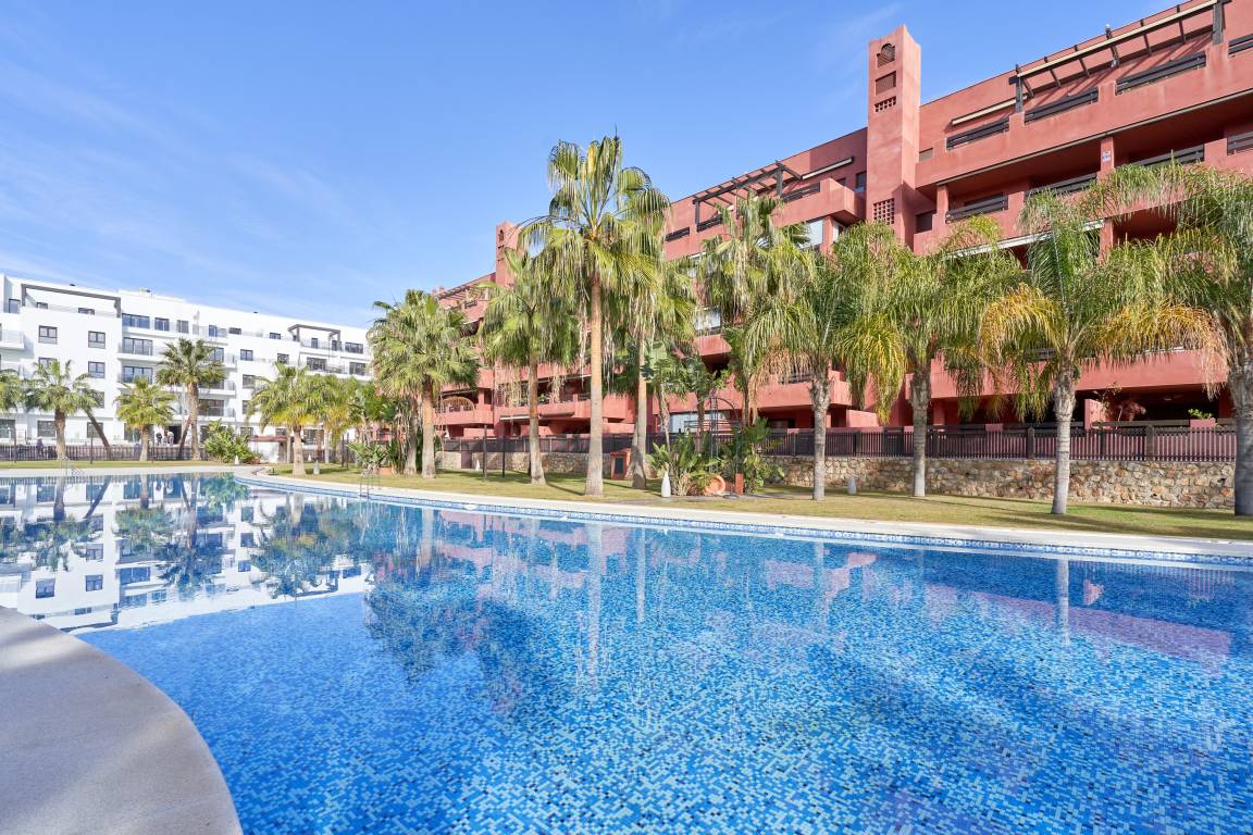 85 M² Apartamento ∙ 2 Habitaciones ∙ 6 Huéspedes - Motril