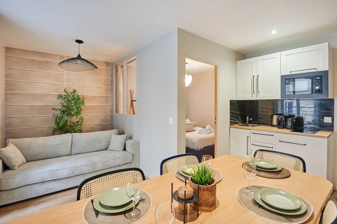 70 M² Apartment ∙ 3 Bedrooms ∙ 8 Guests - Paris
