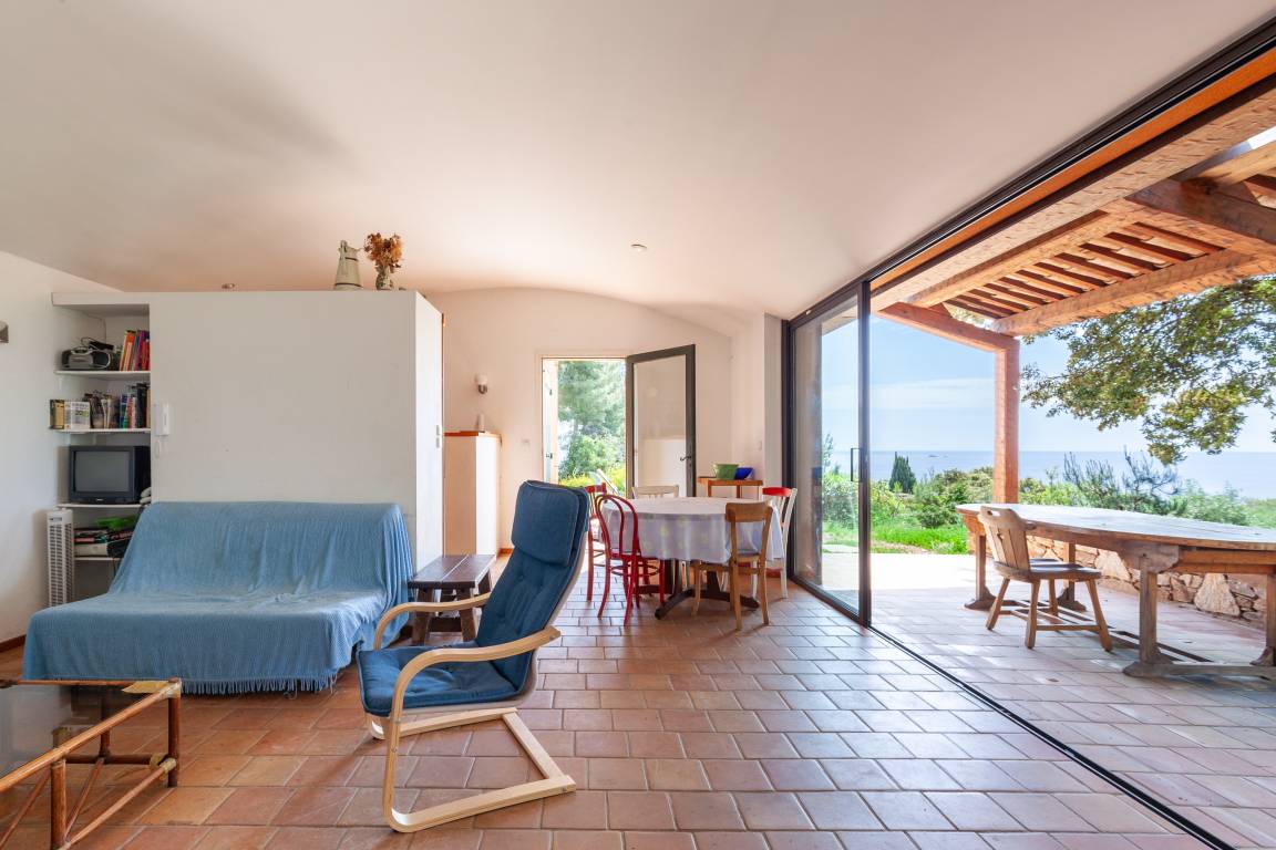 90 M² House ∙ 2 Bedrooms ∙ 5 Guests - Le Pradet