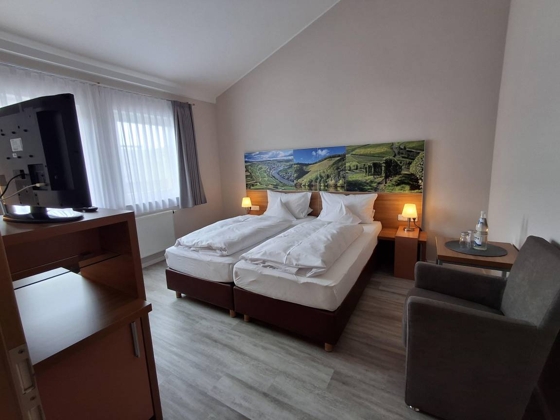 20 M² Hotel ∙ 1 Camera Da Letto ∙ 2 Ospiti - Nittel