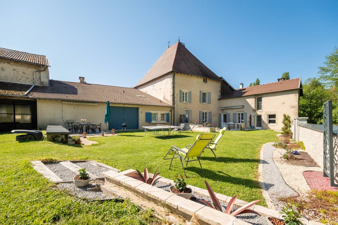 110 M² Cottage ∙ 2 Bedrooms ∙ 5 Guests - Alps