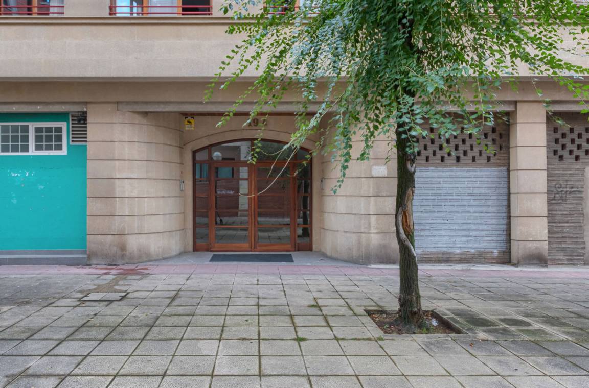60 M² Apartamento ∙ 2 Habitaciones ∙ 4 Huéspedes - Bilbao