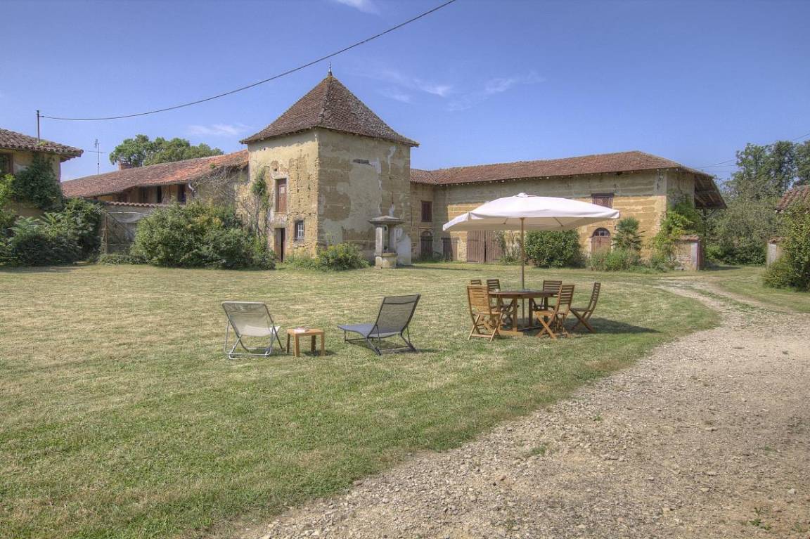116 M² Gîte ∙ 3 Chambres ∙ 6 Personnes - Vonnas