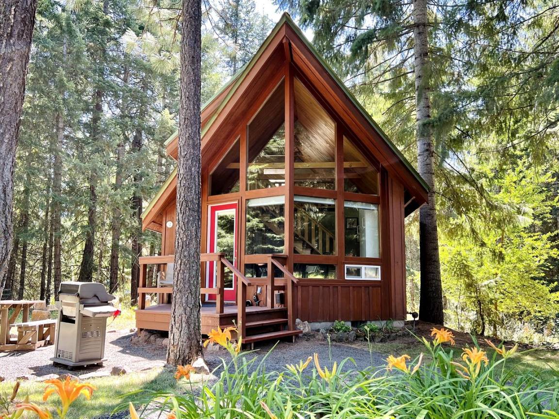 House ∙ 1 Bedroom ∙ 5 Guests - Trout Lake, WA