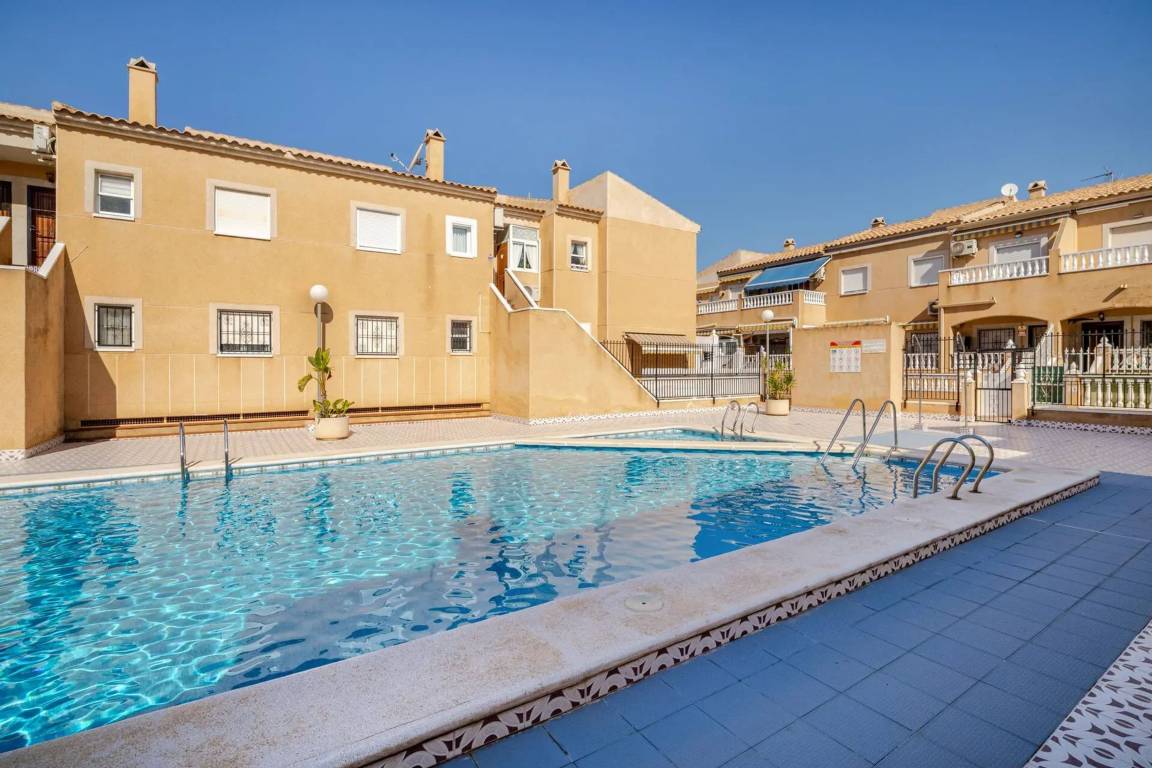 75 M² Studio Flat ∙ 1 Bedroom ∙ 2 Guests - Torre La Mata