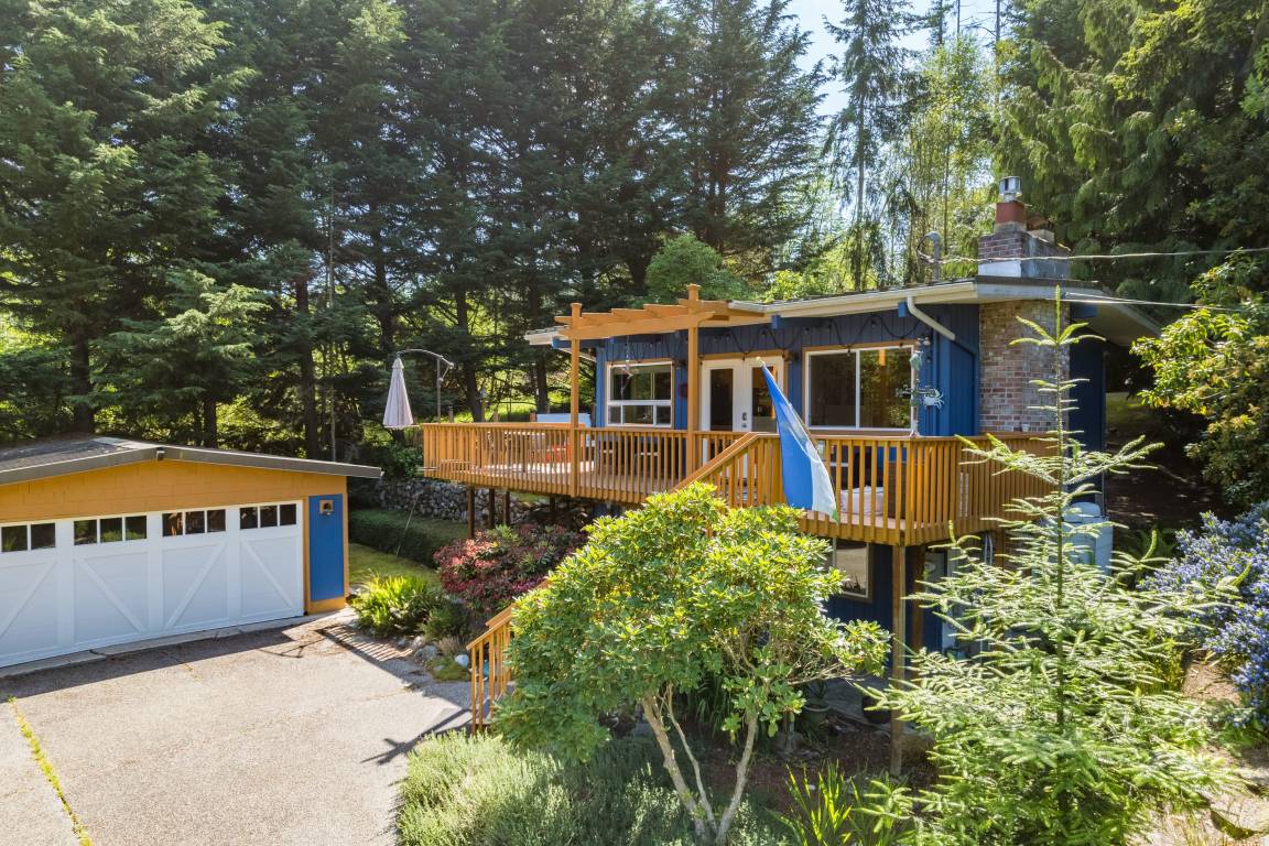 111 M² House ∙ 2 Bedrooms ∙ 6 Guests - Whidbey Island, WA