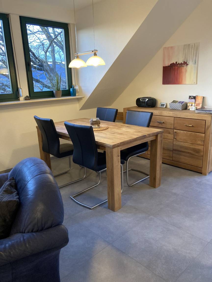 75 M² Ferienwohnung ∙ 2 Schlafzimmer ∙ 4 Gäste - Nittel