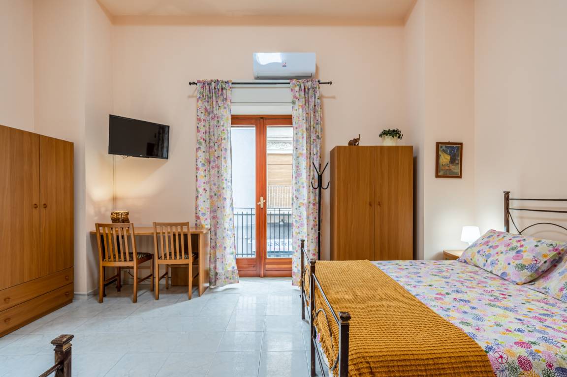 68 M² Appartement ∙ 1 Chambre ∙ 4 Personnes - Catane