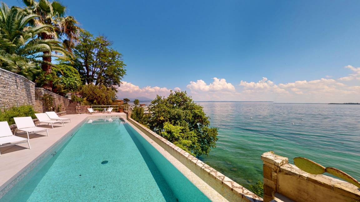 350 M² Villa ∙ 4 Slaapkamers ∙ 8 Gasten - Manerba del Garda