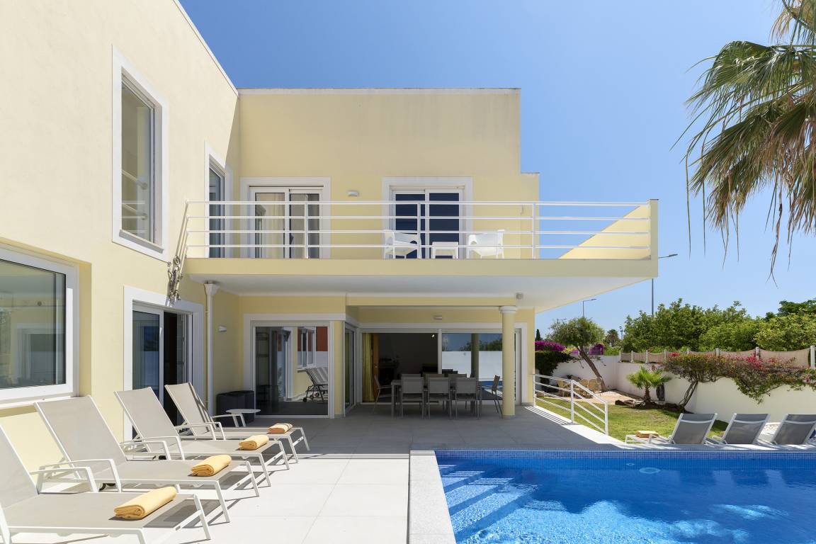 245 M² Villa ∙ 3 Slaapkamers ∙ 8 Gasten - Lagos