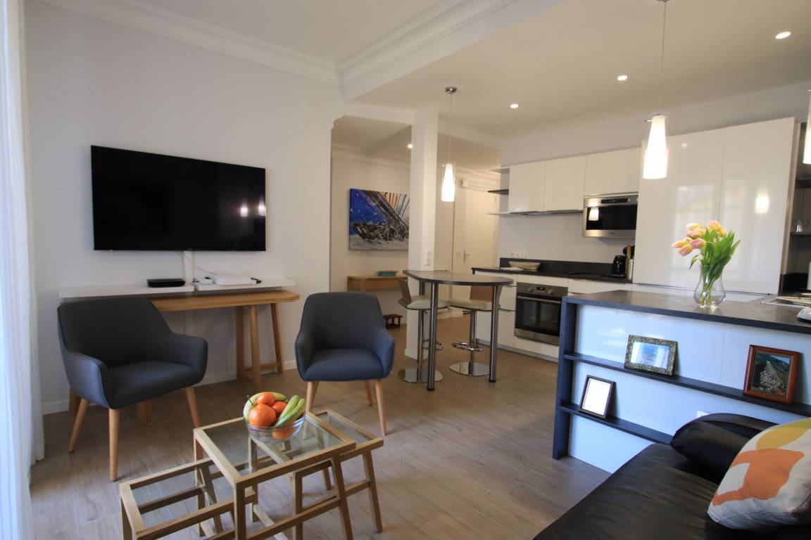 65 M² Apartment ∙ 2 Bedrooms ∙ 4 Guests - Nice