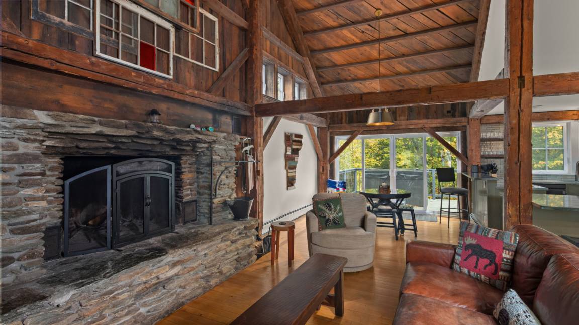 557 M² House ∙ 10 Bedrooms ∙ 26 Guests - Vermont