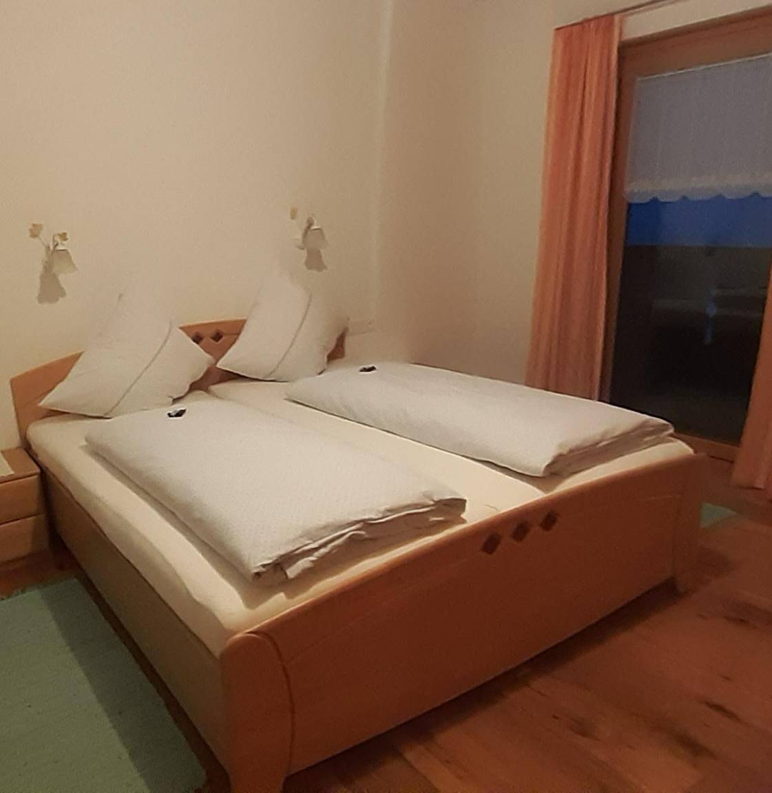 60 M² Ferienwohnung ∙ 1 Schlafzimmer ∙ 5 Gäste - Wörgl