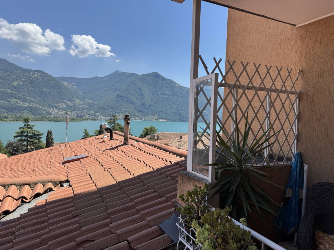 130 M² Appartement ∙ 3 Chambres ∙ 6 Personnes - Lovere