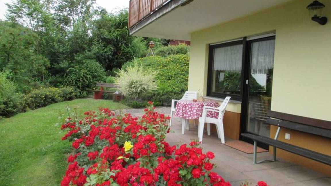 55 M² Ferienwohnung ∙ 1 Schlafzimmer ∙ 2 Gäste - Bad Wildungen