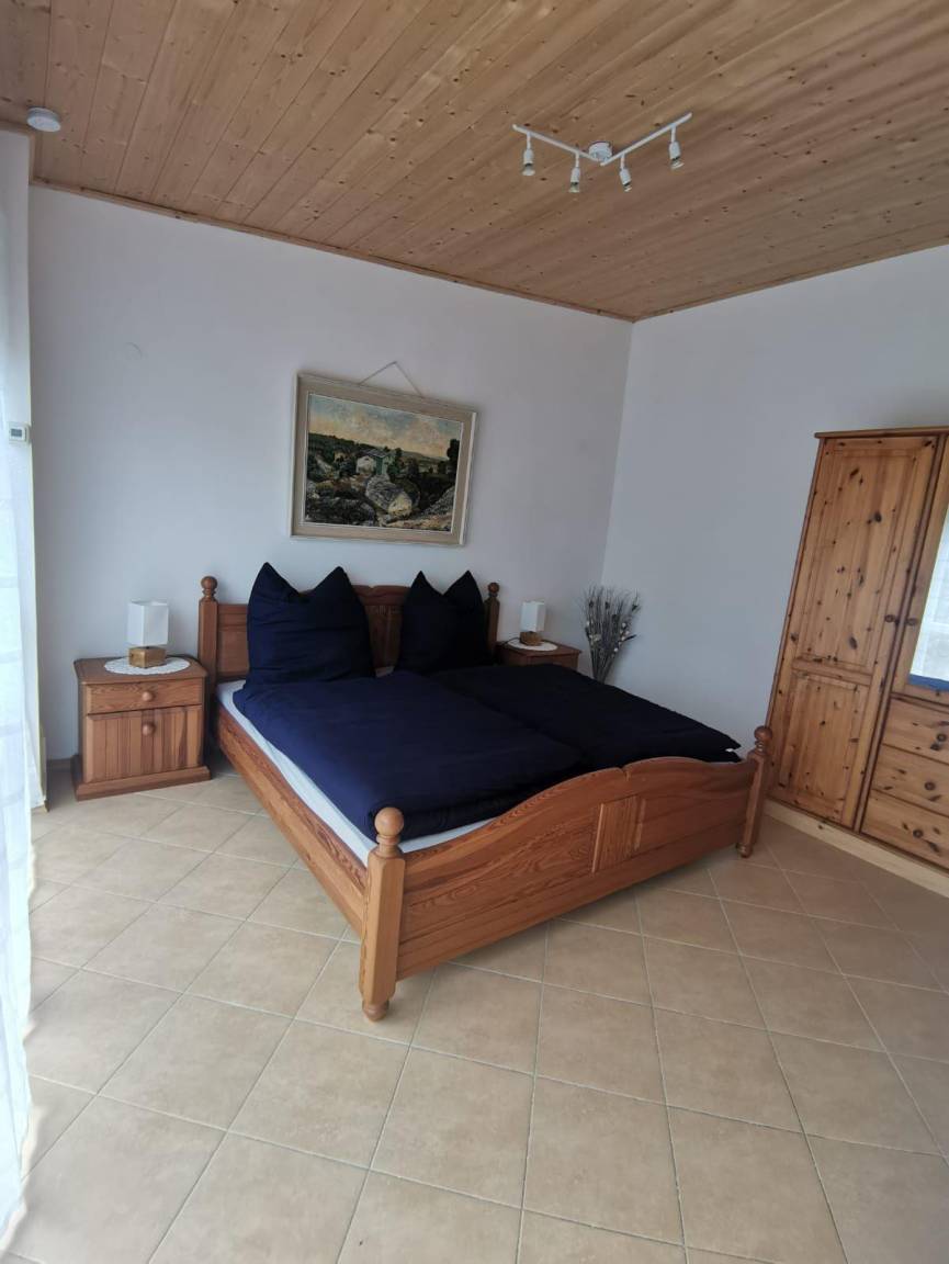 65 M² Ferienwohnung ∙ 1 Schlafzimmer ∙ 4 Gäste - Dollnstein