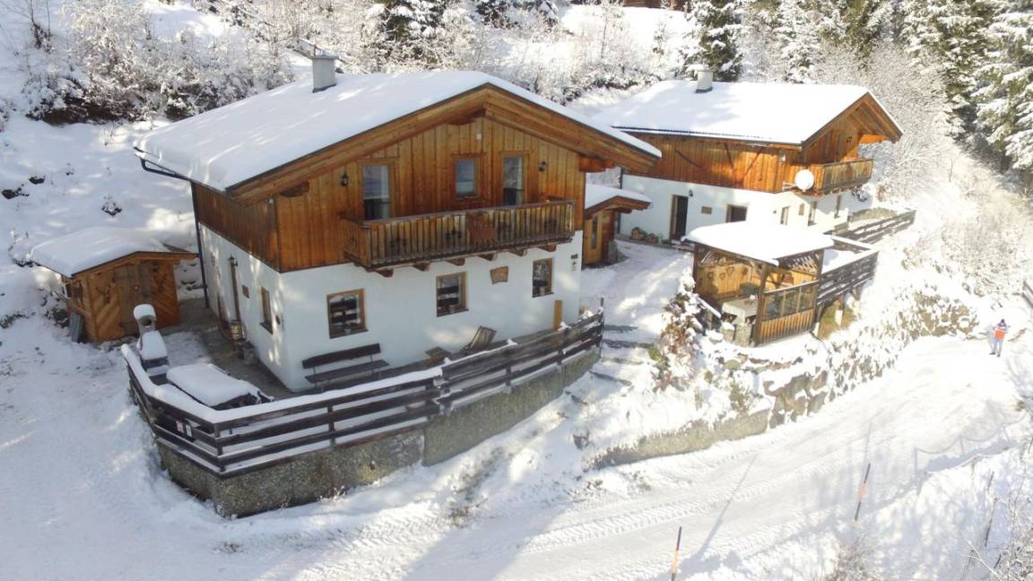 100 M² Ferienhaus ∙ 4 Schlafzimmer ∙ 10 Gäste - Saalbach-Hinterglemm
