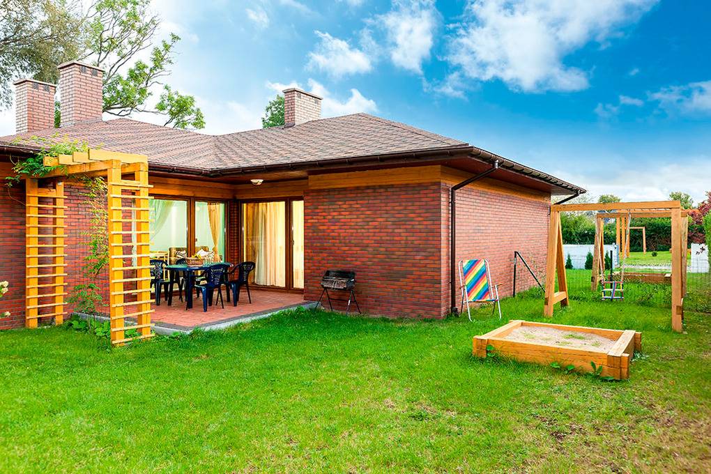 50 M² Ferienhaus ∙ 1 Schlafzimmer ∙ 4 Gäste - Sarbinowo
