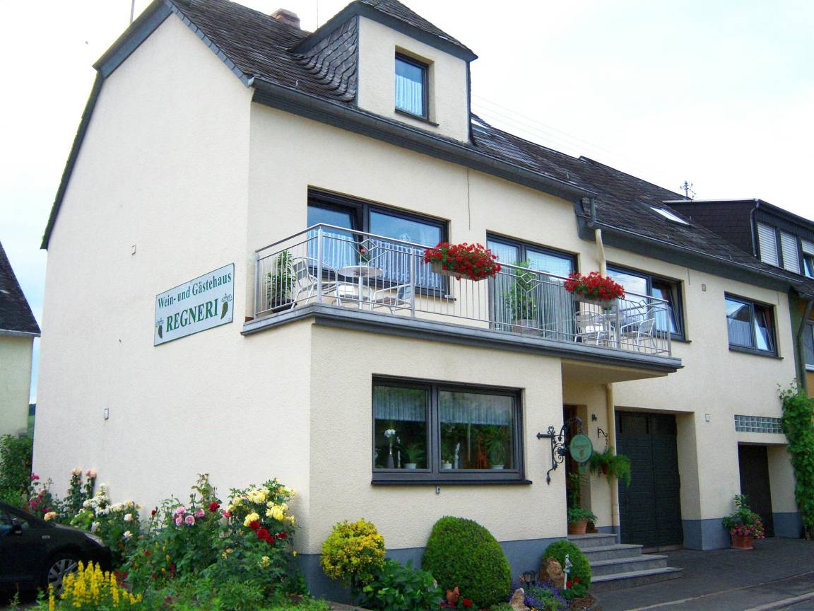 Ferienwohnung ∙ 1 Schlafzimmer ∙ 4 Gäste - Trittenheim