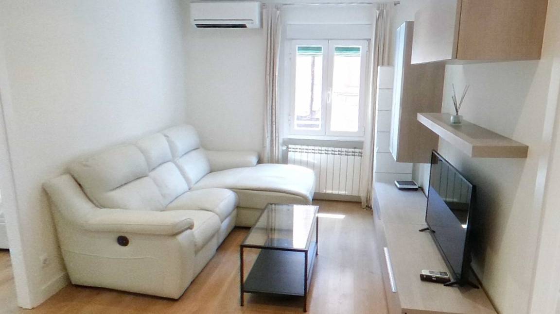 65 M² Ferienhaus ∙ 2 Schlafzimmer ∙ 4 Gäste - Madrid