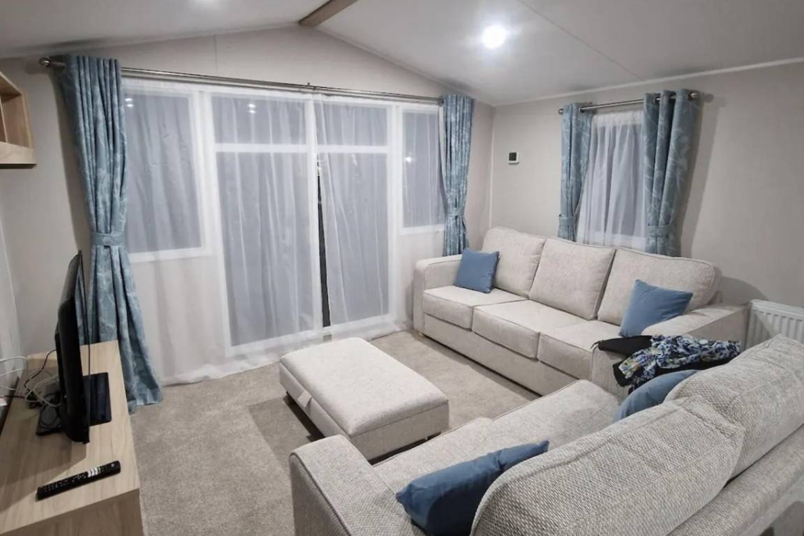Lodge ∙ 2 Bedrooms ∙ 6 Guests - West Mersea