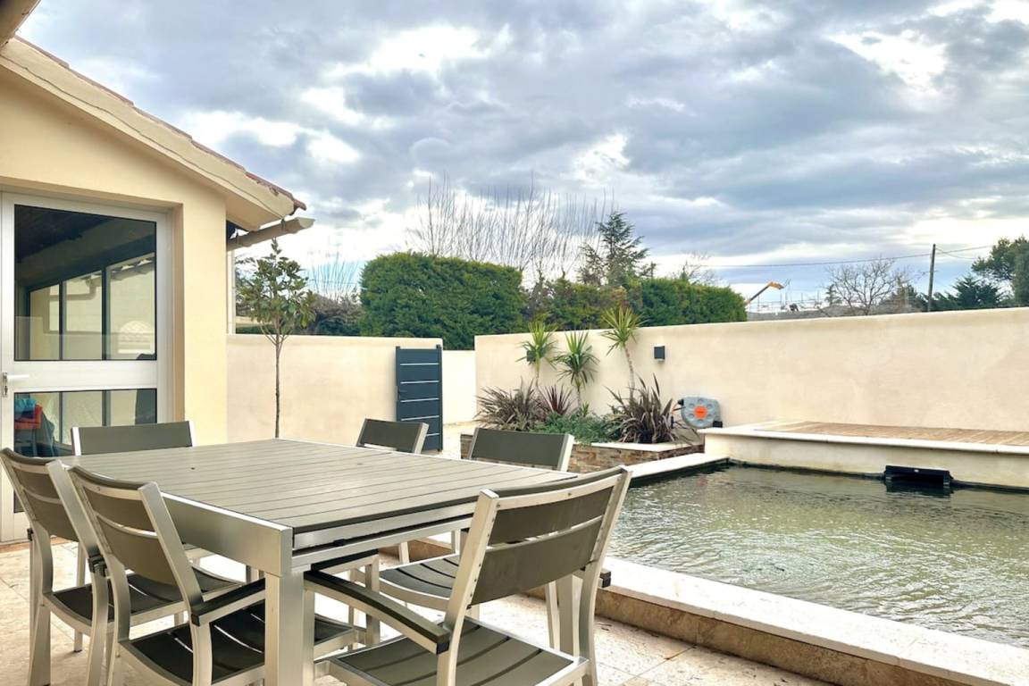 90 M² Maison De Vacances ∙ 3 Chambres ∙ 7 Personnes - Avignon