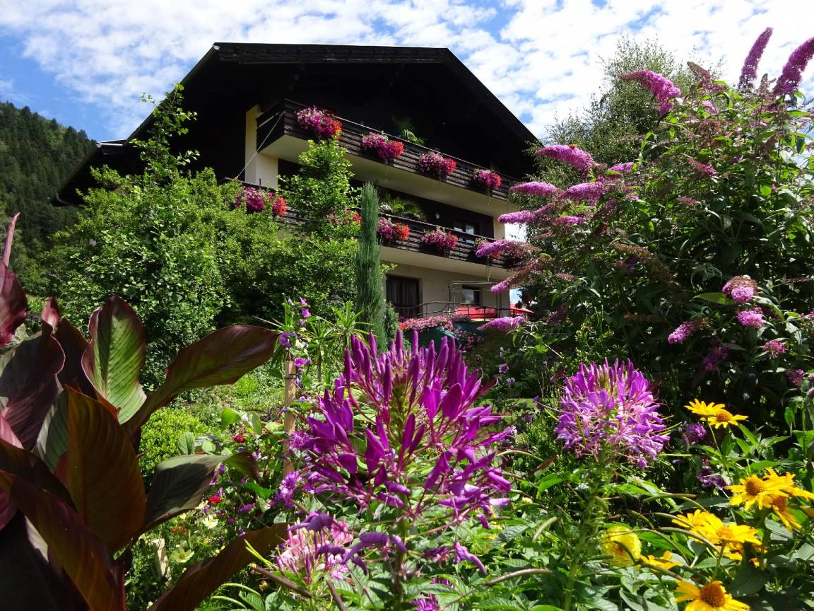 52 M² Ferienwohnung ∙ 2 Schlafzimmer ∙ 6 Gäste - Millstatt
