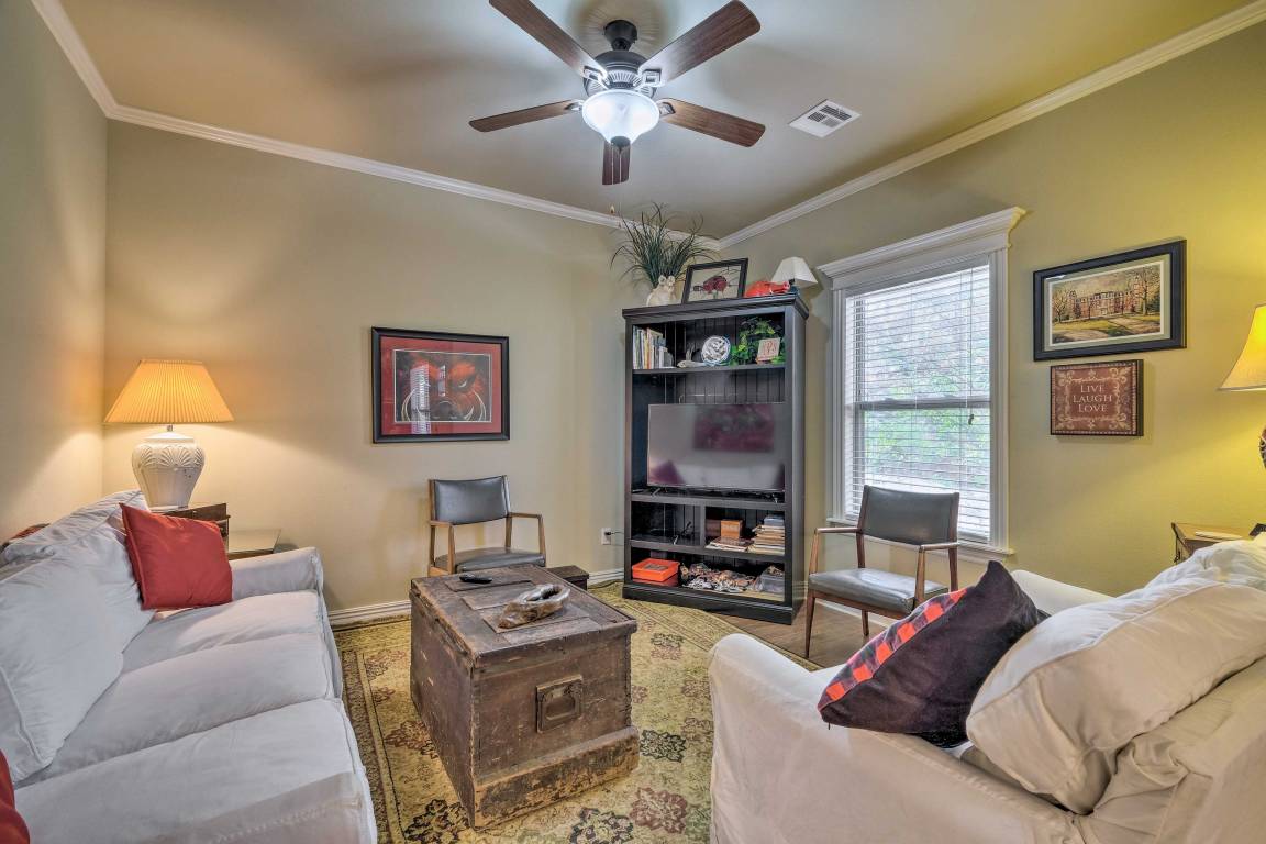 92 M² Apartment ∙ 3 Bedrooms ∙ 6 Guests - University of Arkansas, Fayetteville