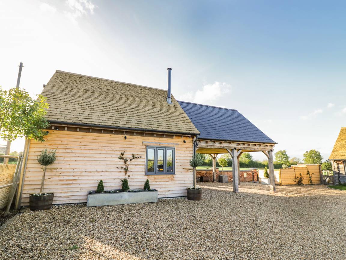 Cottage ∙ 2 Bedrooms ∙ 4 Guests - Cotswolds