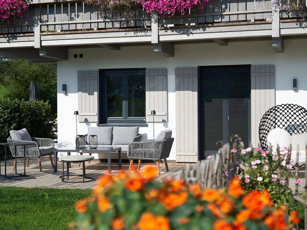 140 M² Apartment ∙ 3 Bedrooms ∙ 6 Guests - Bad Aibling
