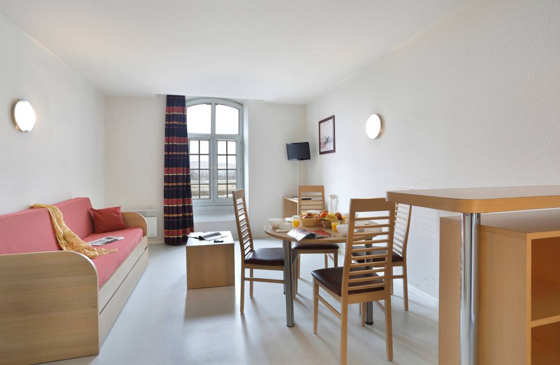 Ferienwohnung ∙ 1 Schlafzimmer ∙ 4 Gäste - Épernay