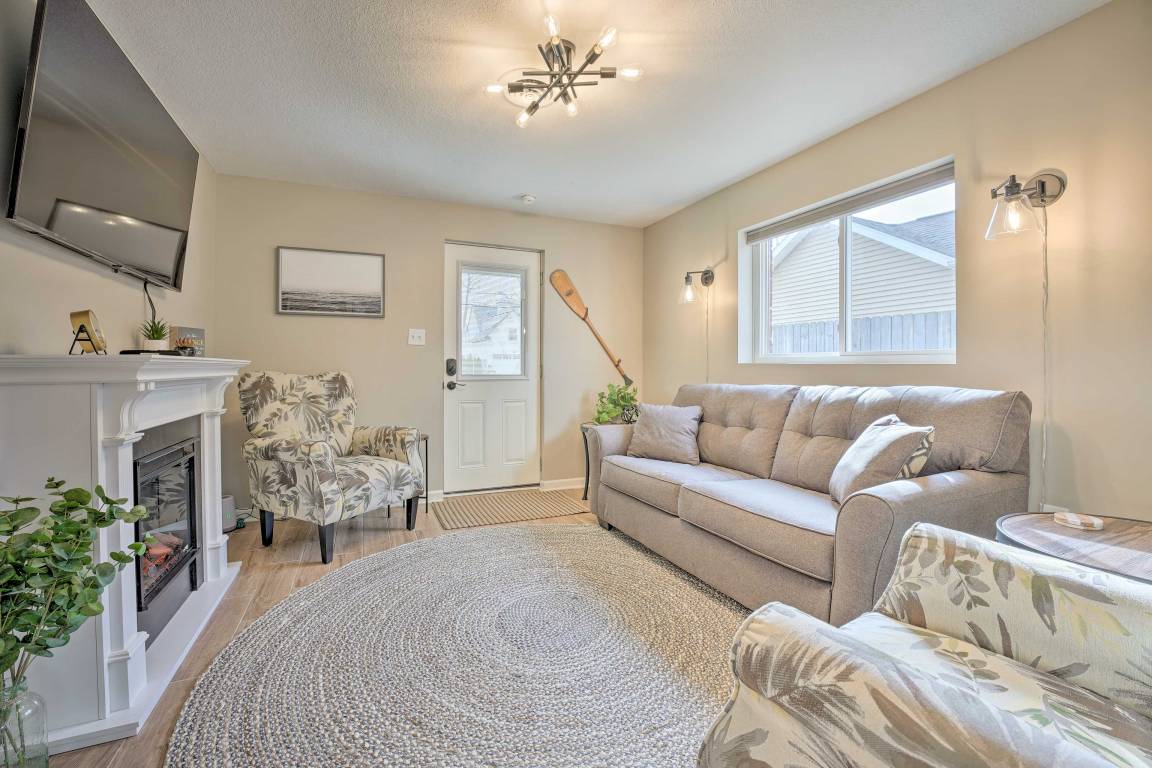 62 M² Cottage ∙ 2 Bedrooms ∙ 6 Guests - Lake Wawasee, IN