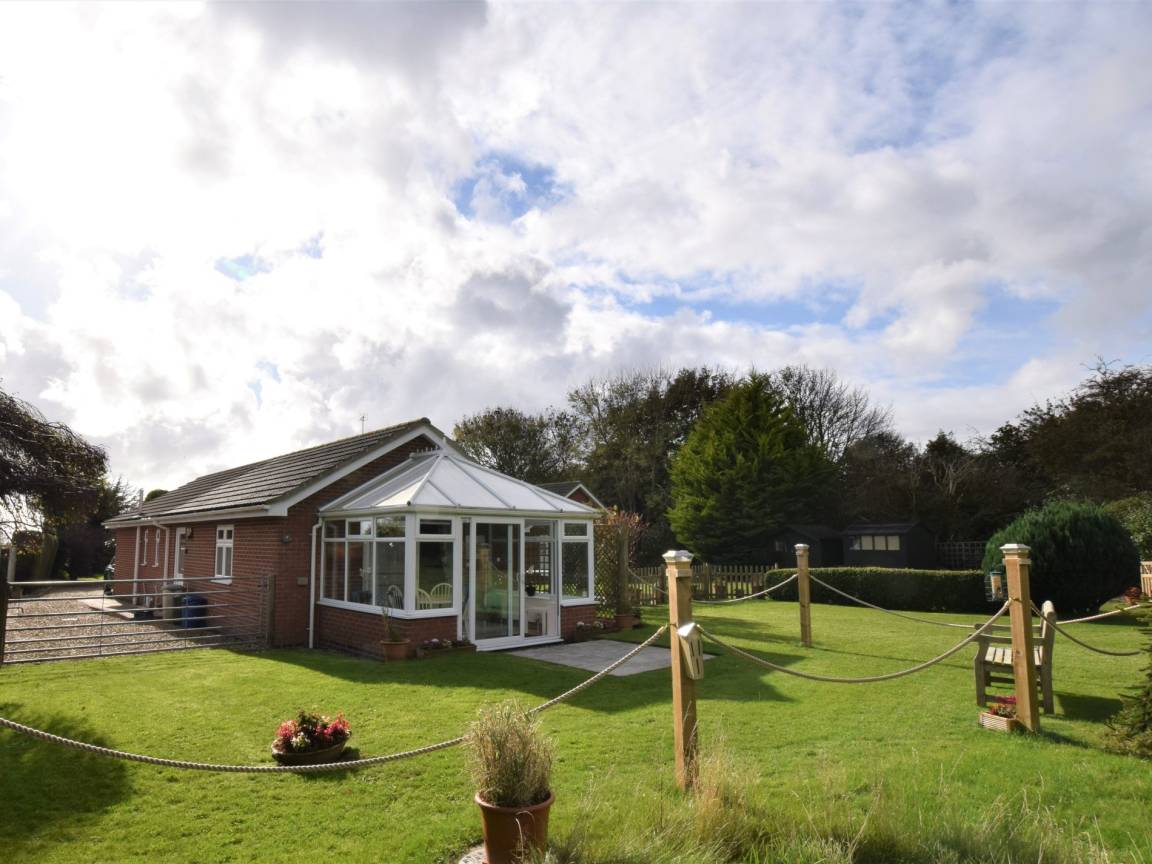 Cottage ∙ 2 Bedrooms ∙ 4 Guests - Bridlington