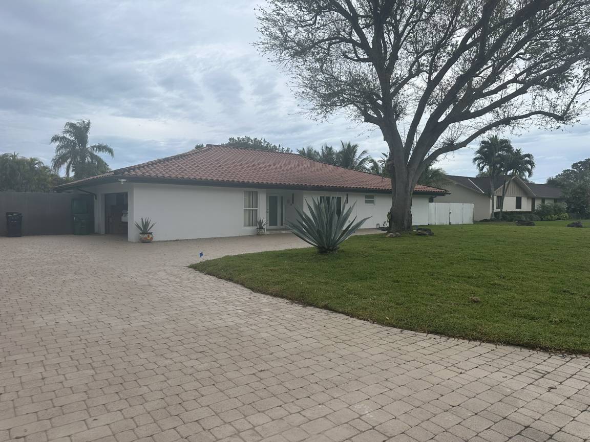 House ∙ 4 Bedrooms ∙ 10 Guests - Zoo Miami, Miami