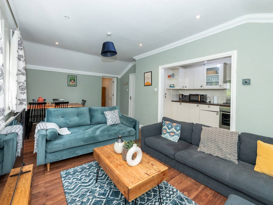 56 M² Apartment ∙ 2 Bedrooms ∙ 4 Guests - Caversham - Reading