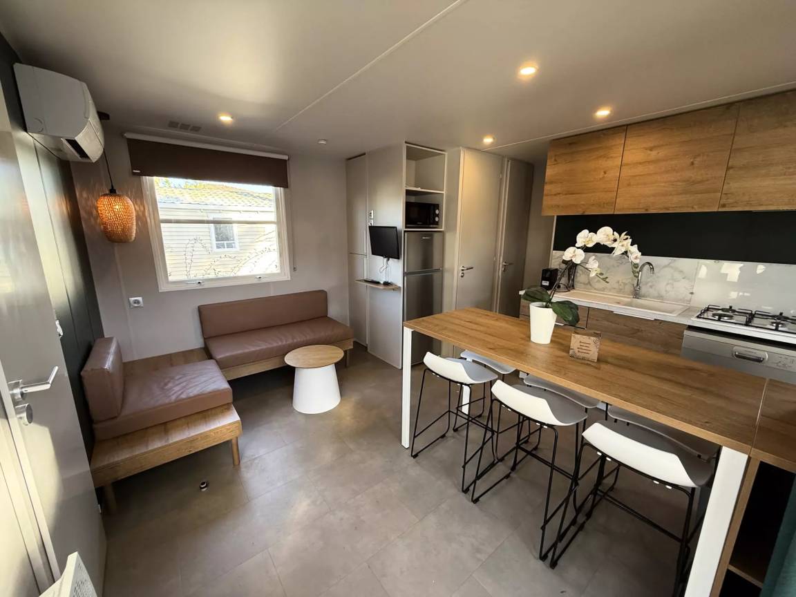 30 M² Caravan ∙ 3 Bedrooms ∙ 6 Guests - Agde
