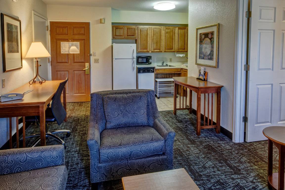 Condo ∙ 1 Bedroom ∙ 4 Guests - Englewood, CO