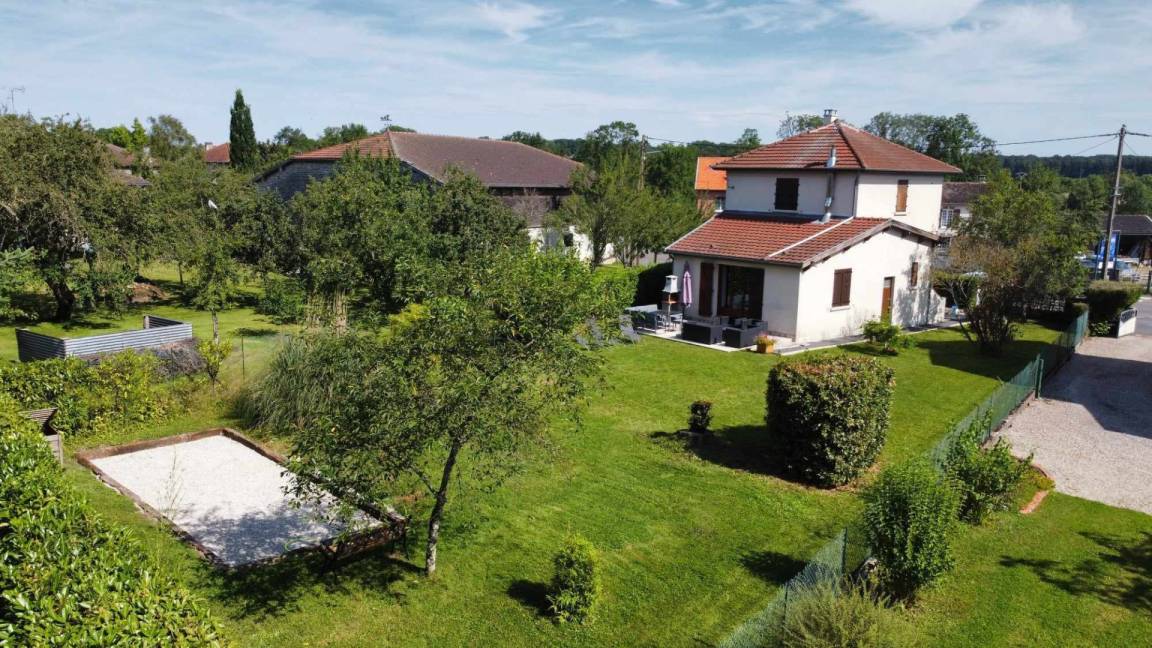 110 M² Gîte ∙ 3 Chambres ∙ 6 Personnes - Haute-Marne