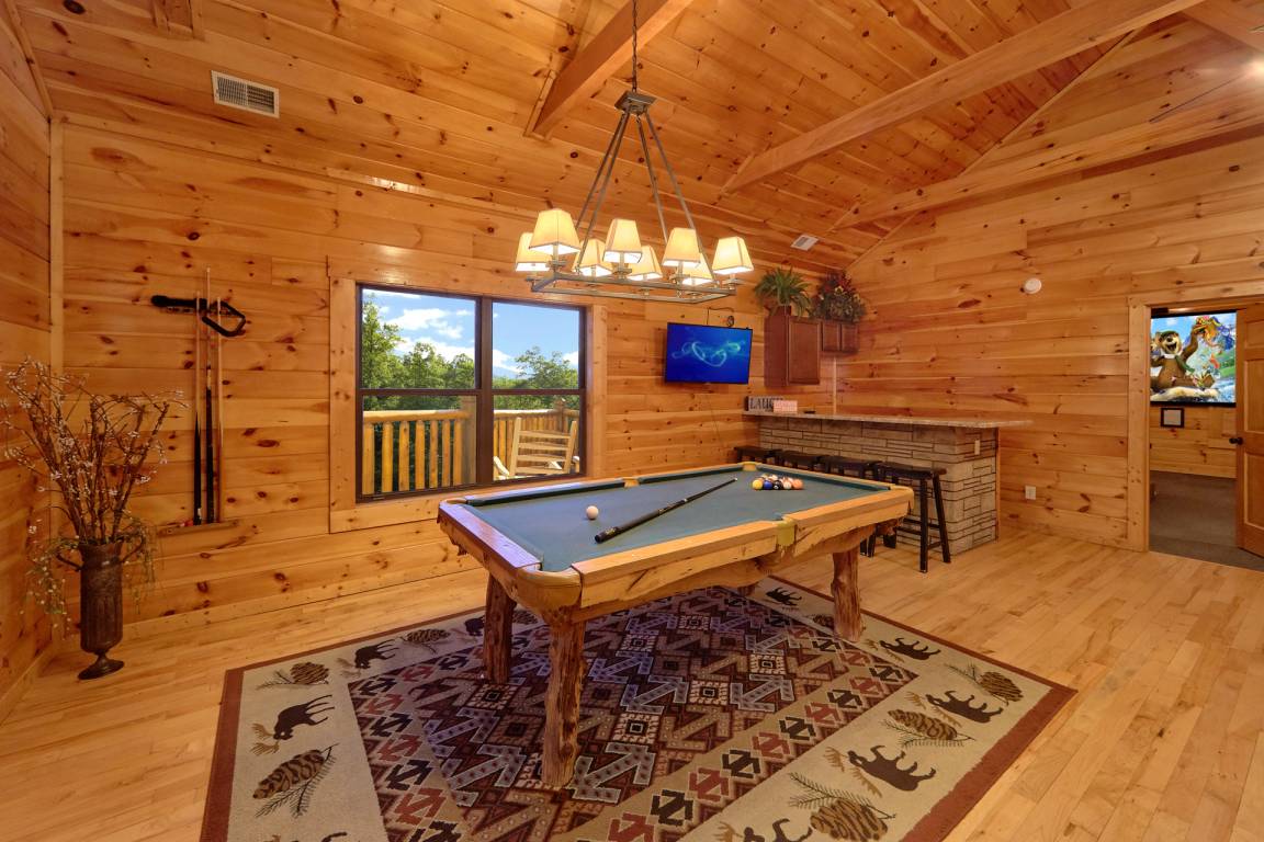 300 M² House ∙ 5 Bedrooms ∙ 12 Guests - Gatlinburg, TN