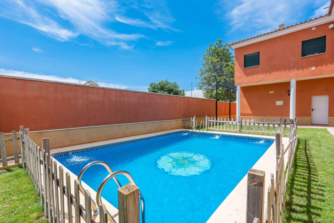 60 M² Apartamento ∙ 2 Habitaciones ∙ 3 Huéspedes - Marchena