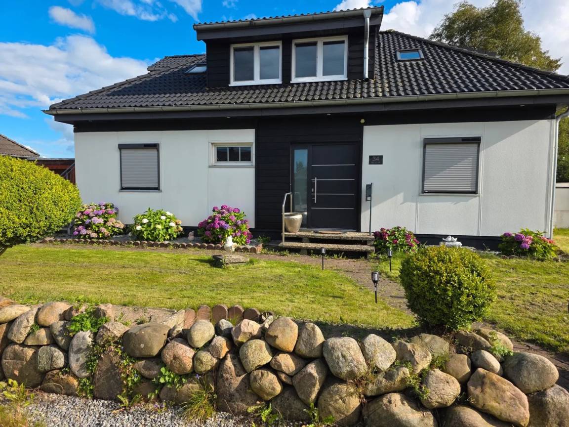 76 M² Apartment ∙ 2 Bedrooms ∙ 4 Guests - Leck