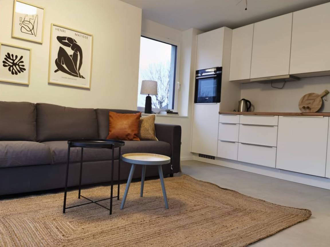 53 M² Apartment ∙ 1 Bedroom ∙ 2 Guests - Stuttgart