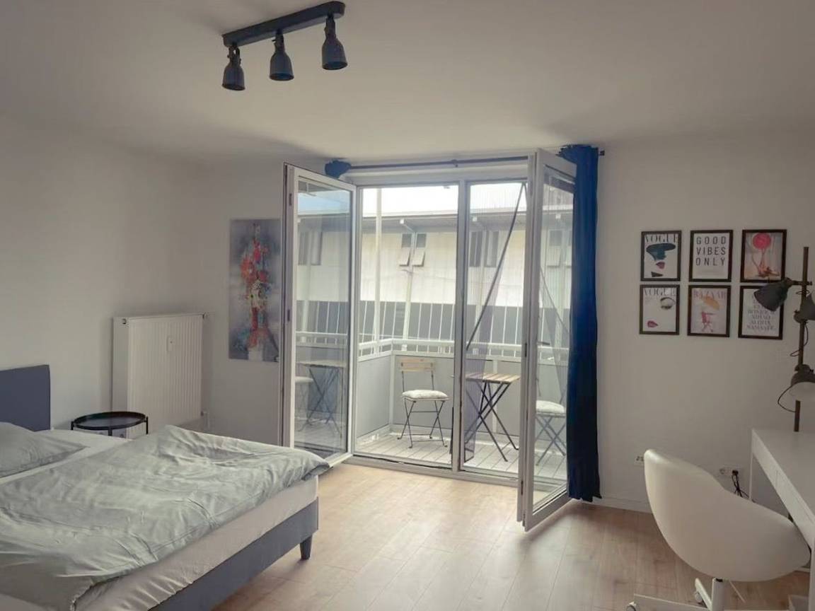80 M² Apartment ∙ 3 Bedrooms ∙ 6 Guests - Frankfurt