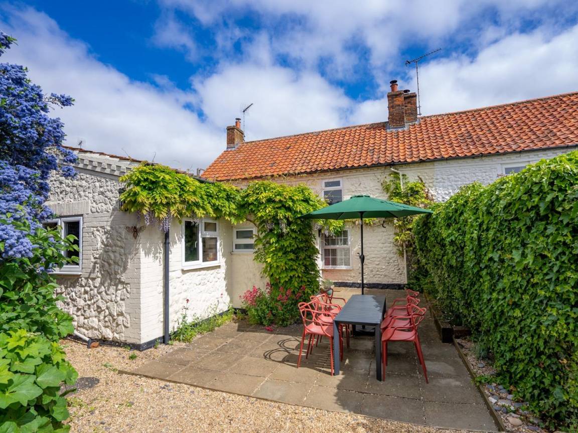 Cottage ∙ 3 Bedrooms ∙ 6 Guests - Brancaster