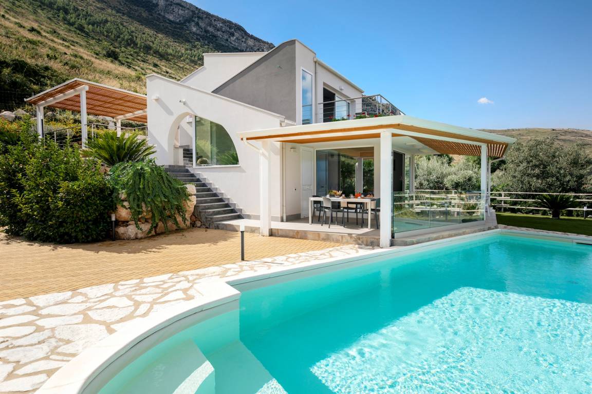 100 M² Villa ∙ 2 Bedrooms ∙ 4 Guests - Castellammare del Golfo