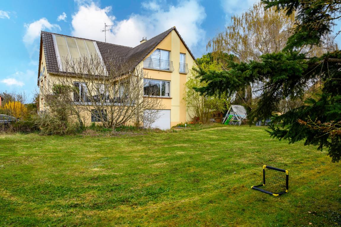 250 M² Maison De Vacances ∙ 4 Chambres ∙ 8 Personnes - Ammerschwihr