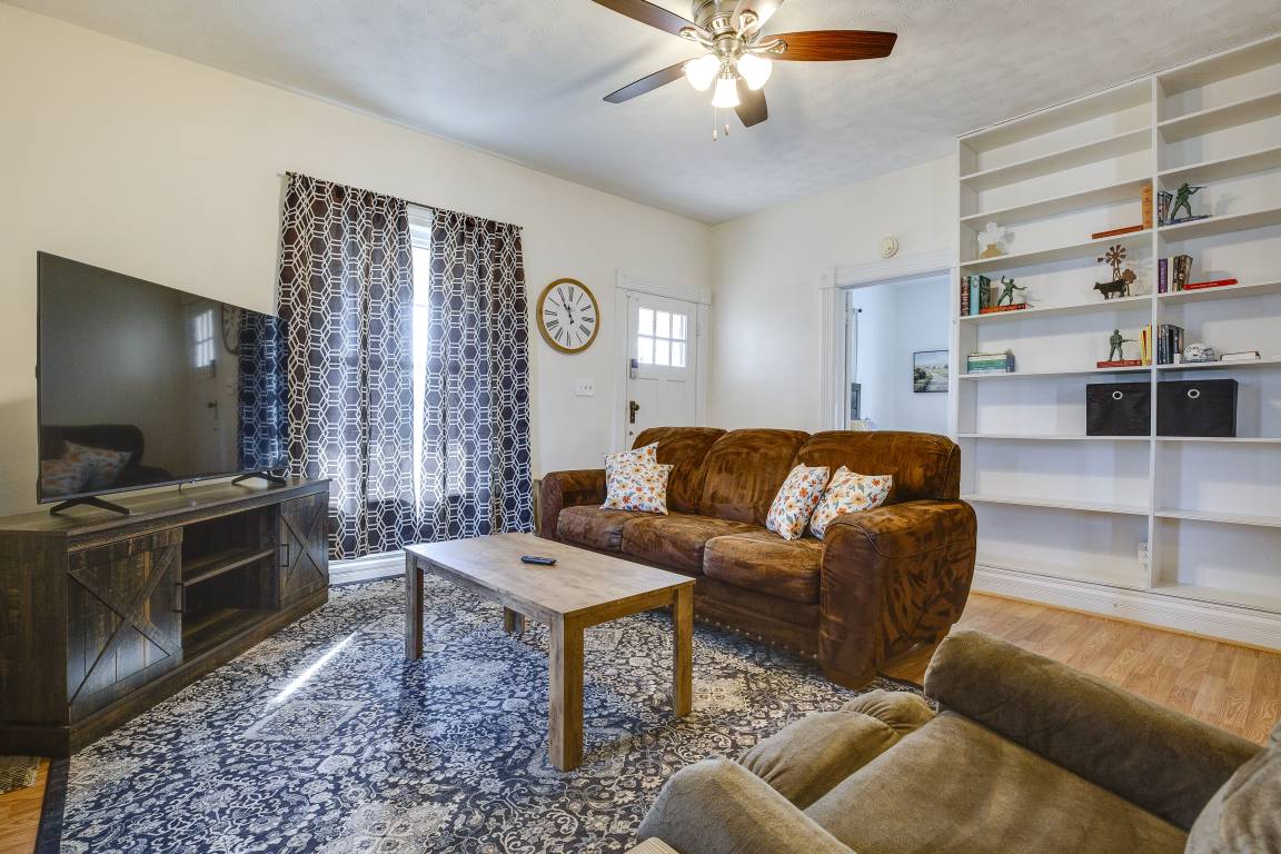 91 M² Huis ∙ 2 Slaapkamers ∙ 5 Gasten - Kansas